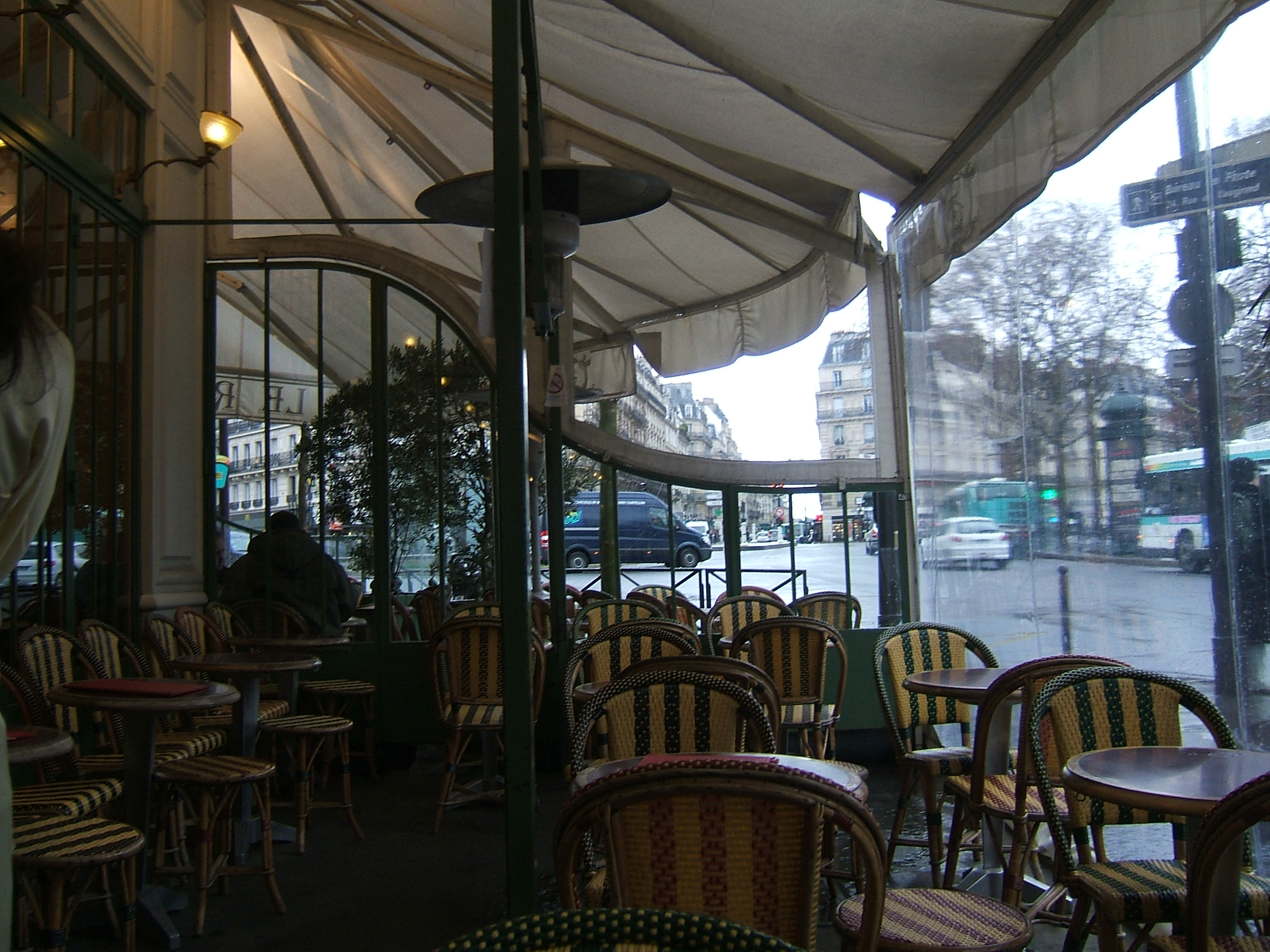 Café «Le Rostand» (París) | La Estirga Burlona